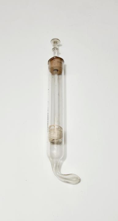 Syringe Period Glass | FILM MEDICAL