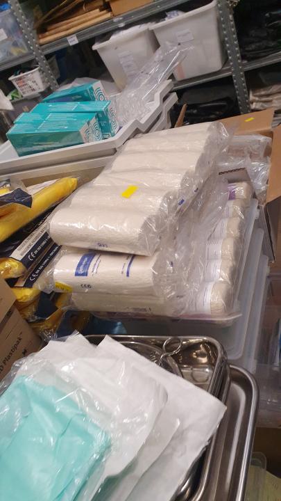 Scalpels plastic in box | FILM MEDICAL