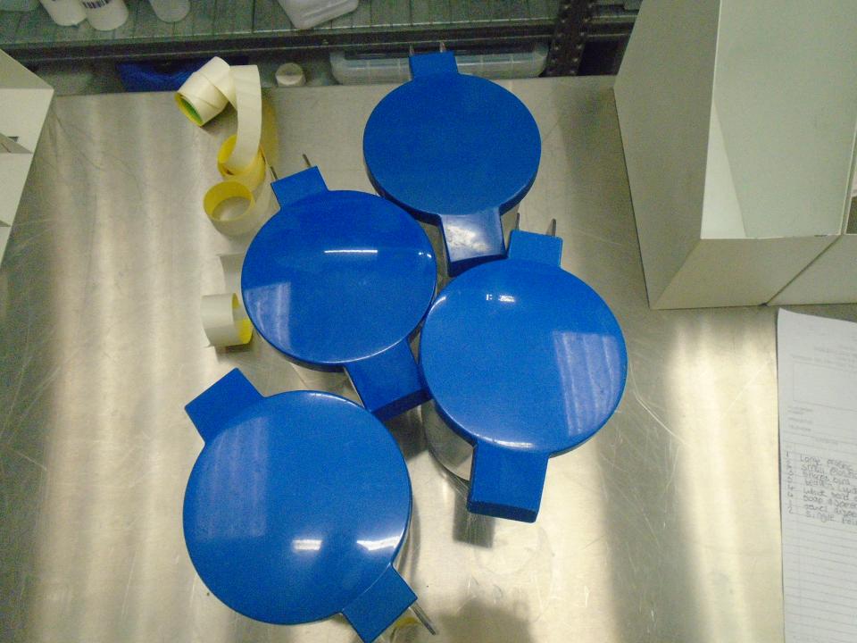 Blue Lid Beaker | FILM MEDICAL