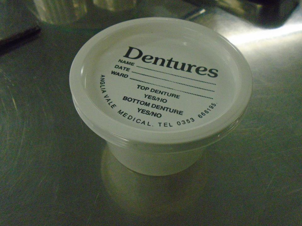 Denture Tubs | FILM MEDICAL