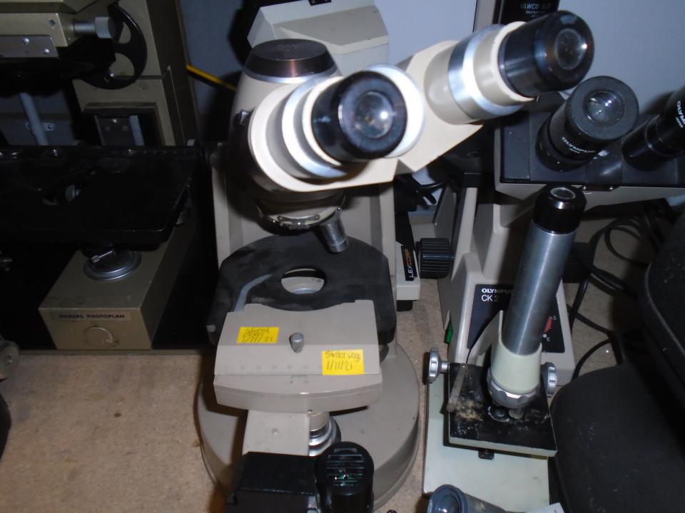Microscope large | FILM MEDICAL
