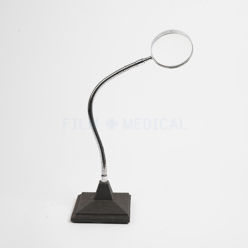 Desk Top Magnifier On Stand | FILM MEDICAL