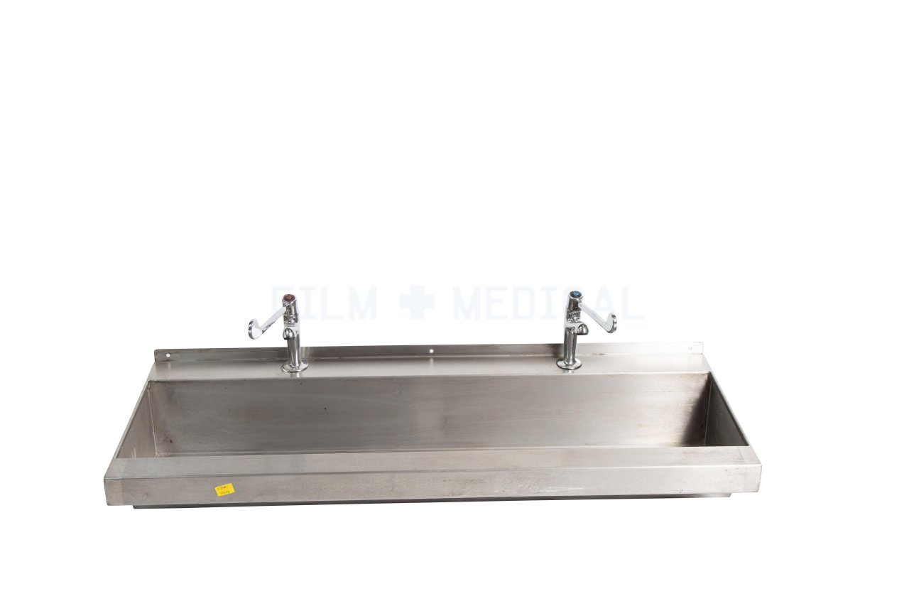 Wall Mounted Sluice Sink | FILM MEDICAL