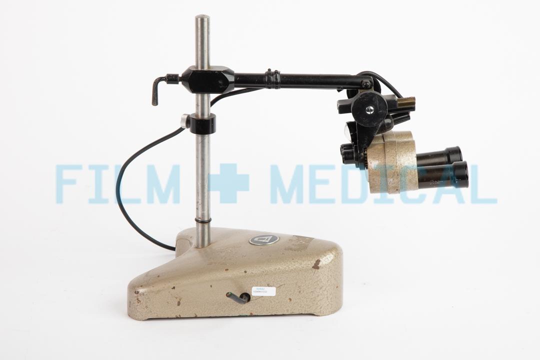 Microscope on retort | FILM MEDICAL