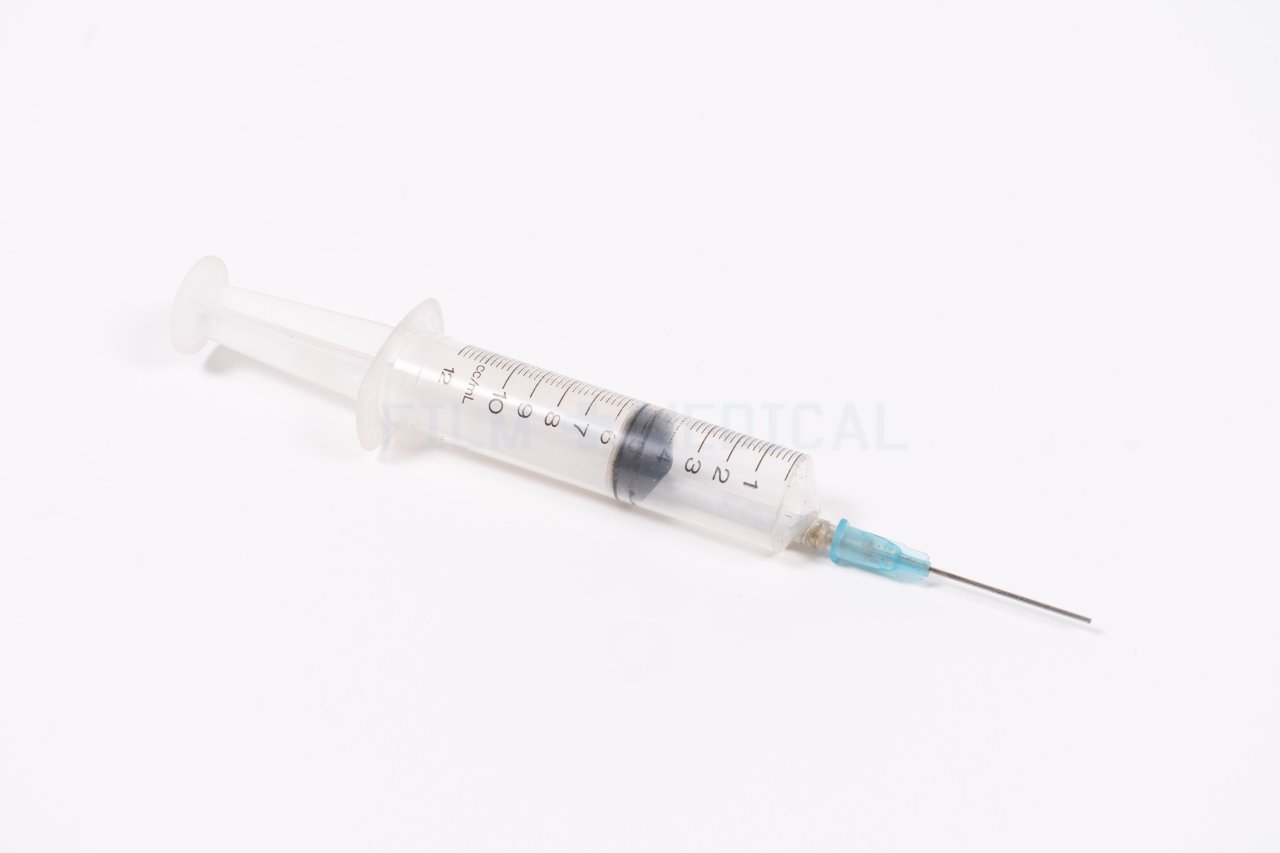 Retractable Syringe | FILM MEDICAL