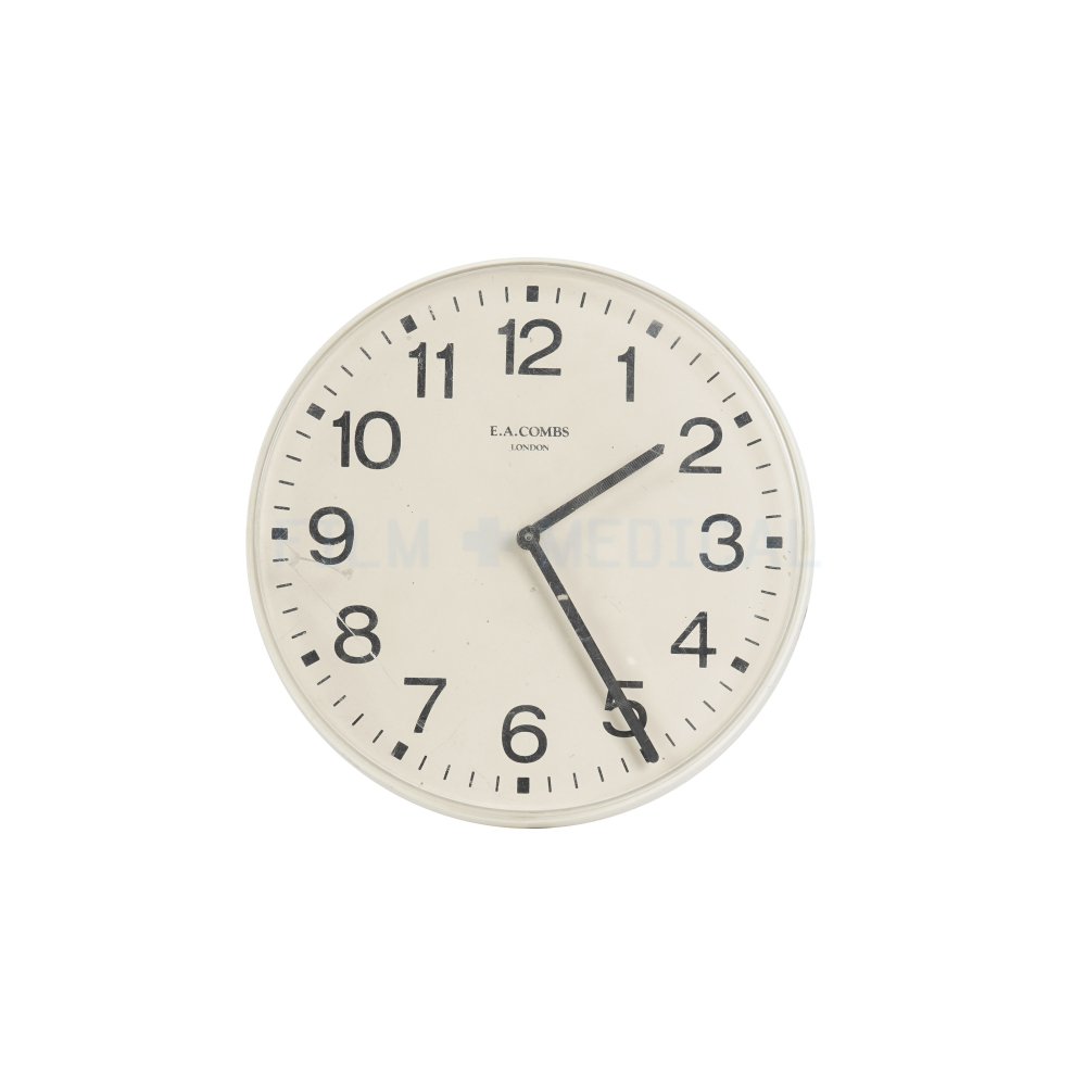White Round Clock | FILM MEDICAL
