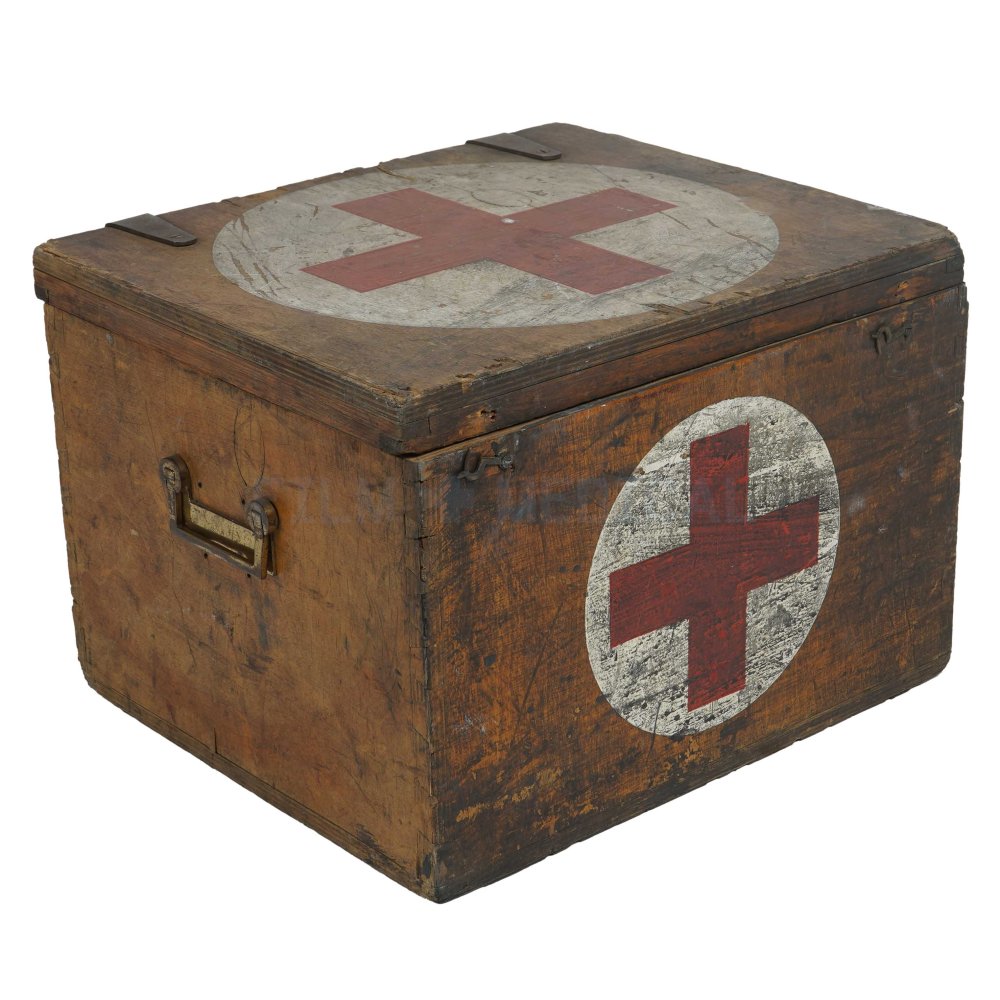 Wooden Red Cross Storage Box | FILM MEDICAL