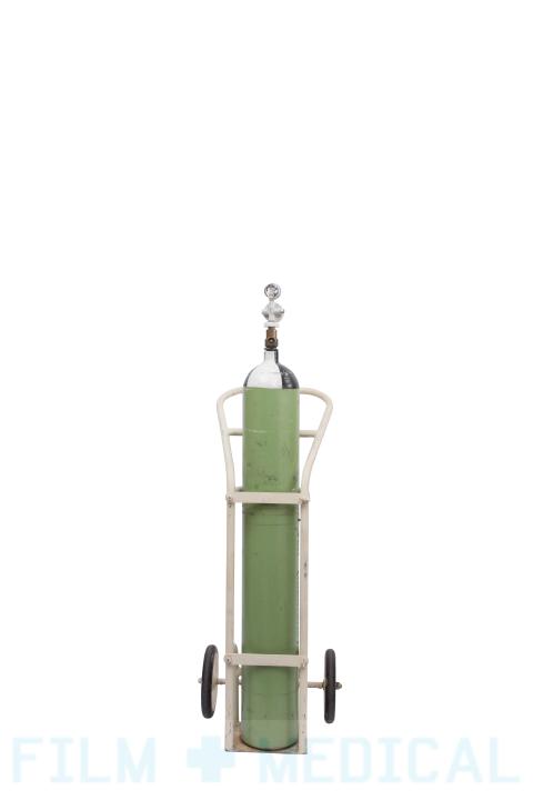 Large Green oxygen tank | FILM MEDICAL
