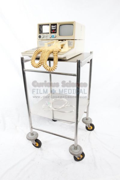 Defibrillator on stainles steel trolley | FILM MEDICAL