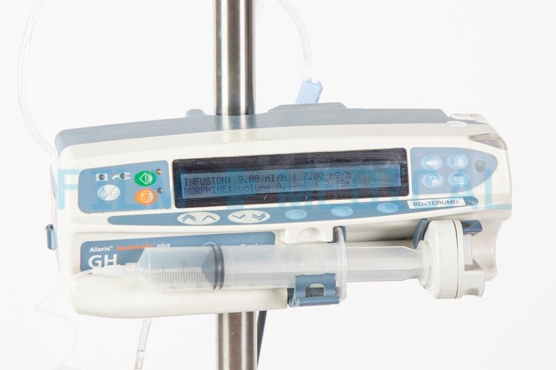 Syringe Driver on Stand | FILM MEDICAL