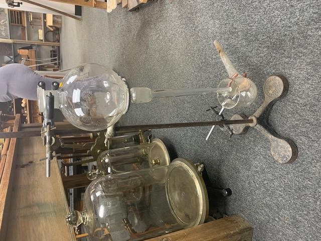 Glassware lab set up, retort, clamps | FILM MEDICAL