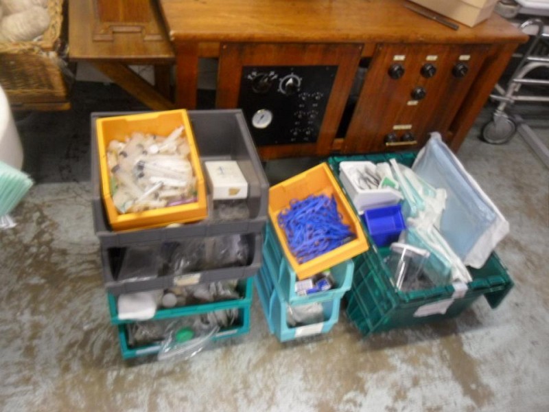 misc dressing & sizes lin bins packet sheets, suture needle box | FILM ...